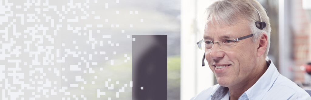 Kontakt - Logopak - The Perfect Labelling System.